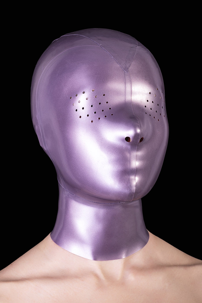 Mask with perforated eyes and mouth closed – Bright&Shiny